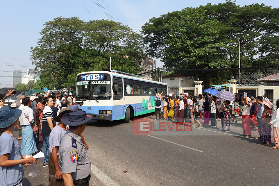၁၃၈၈ ခုနှစ်(ကဆုန်လပြည့်နေ့)တွင် အင်းစိန်အကျဥ်းထောင်မှ အကျဥ်းသား/သူ င ...