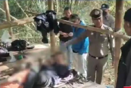 ရန်ကုန် မော်လမြိုင် ကားလမ်း ပေါ်ရှိ သထုံမြို့နယ် ကမာစိုင် ကျေးရွာအနီးတွင် ခရီးသည်တင် မှန